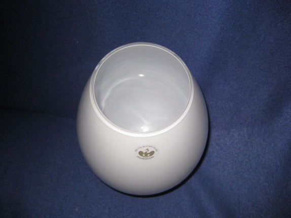 SALG 649,-Hvit vase - Cocoon. - Epla