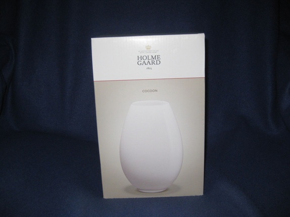 SALG 649,-Hvit vase - Cocoon. - Epla