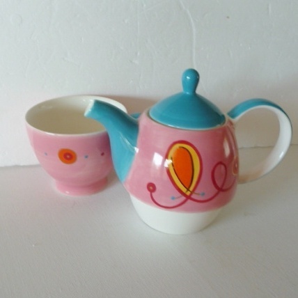 Nydelig te kanne og kopp. - Epla