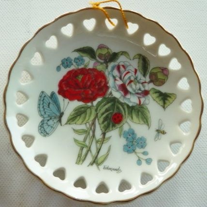 2 fine små pynte fat av Edmund - Epla