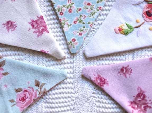 Vimpel, rose m/broderi - Epla