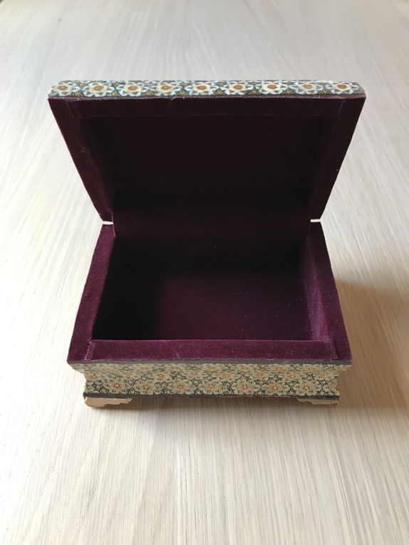 Håndlaget smykkeskrin - Epla