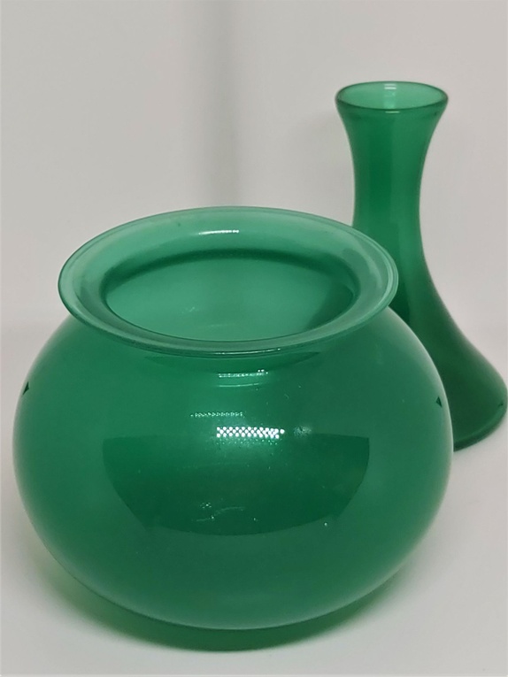 Hadeland glass, to vaser i serien April - Epla