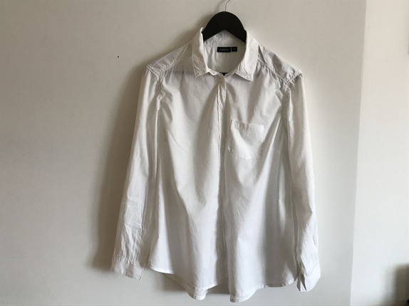 Pen hvit bluse str 46 - Epla