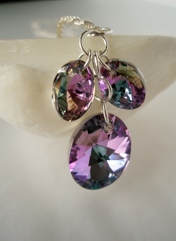 SALG! 60% Før kr 349,- Lillaglitrende Swarovski krystaller halssmykke - Epla