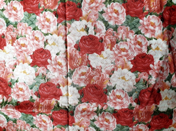 Stoff med roser. - Epla