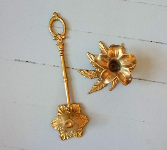 Søt lysestake og lyseslukker - Epla