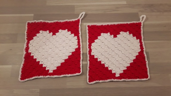 Vakre grytekluter med hjerte - Epla