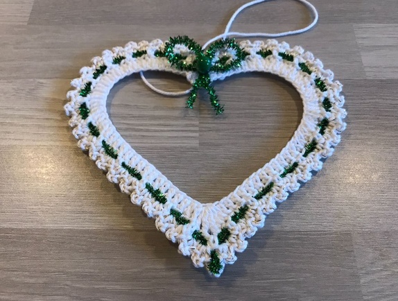 Heklet liten hjertekrans - Epla