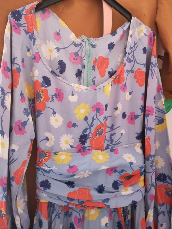 Salg! Blomstret sommerkjole - Epla