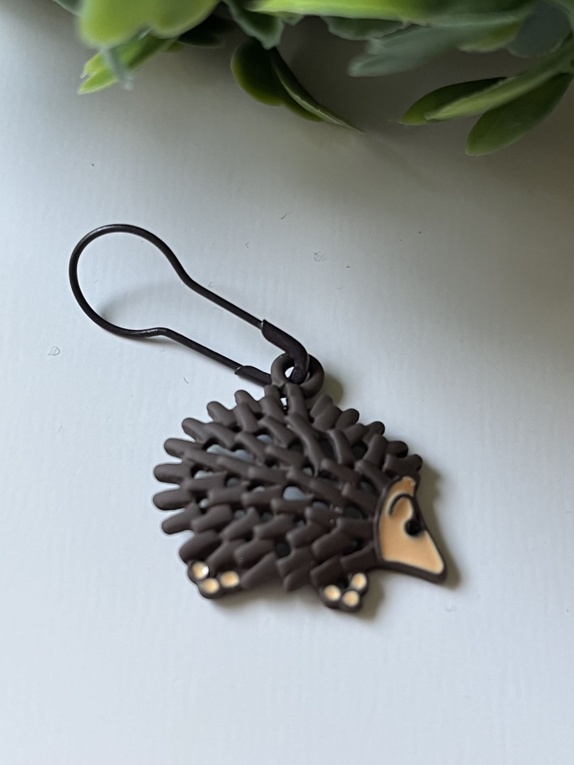 Pinnsvin brunt . Kombimarkør - Epla