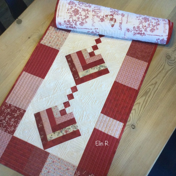 "Red Cabins» - Patchwork løper - Epla