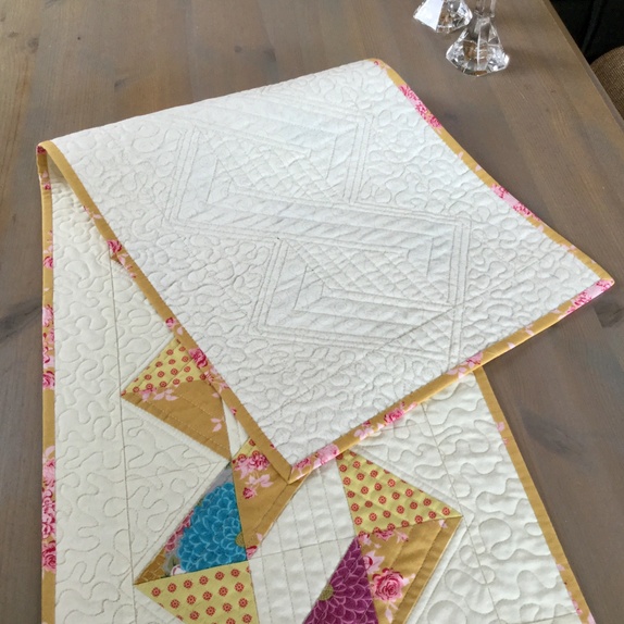 "Twist» - Patchwork duk i gult - Epla