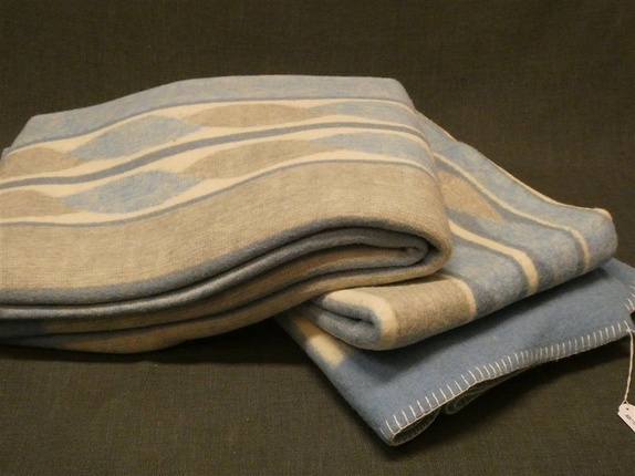 100% Ullpledd. Nå 250 - Epla