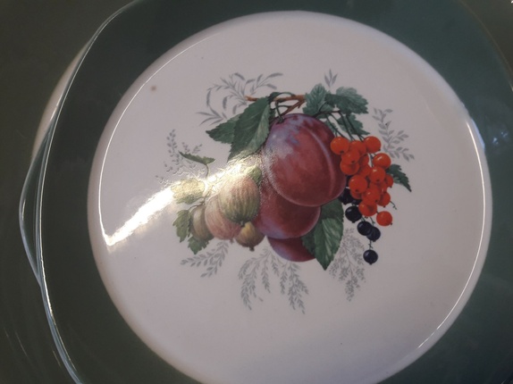 Fruktfat og asjetter ( figgjo ) - Epla