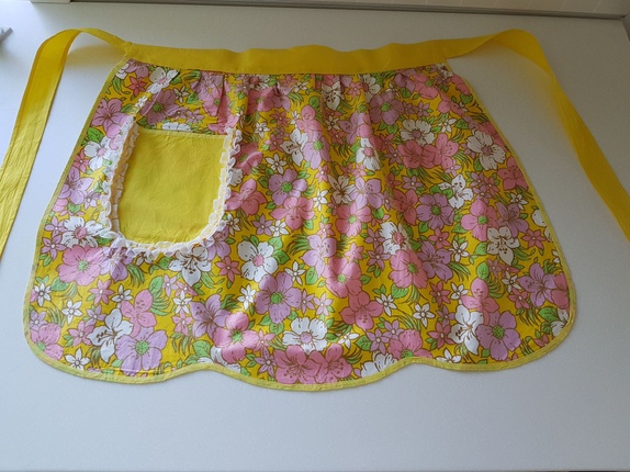 Gult Retro forkle med Blomster - Epla