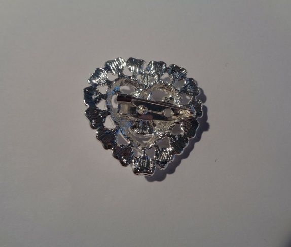 Hjerte Sølvfarget Brosje - Epla