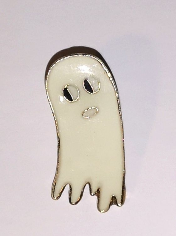 Spøkelse. Pins - Epla