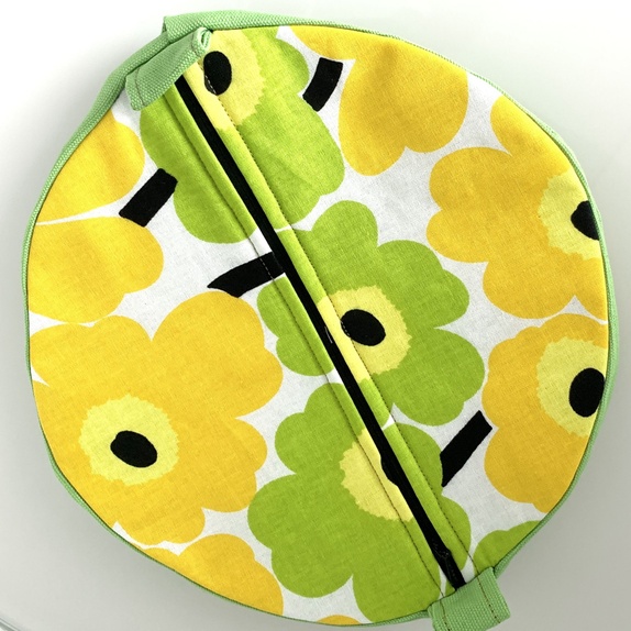 Rundpinneetui i Marimekko-stoff - Epla