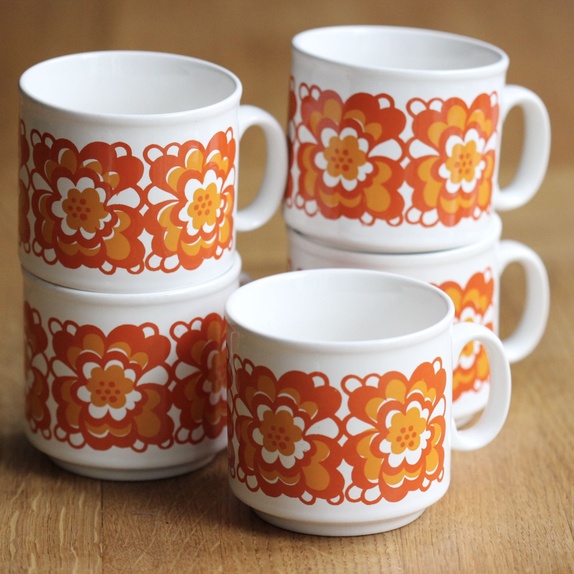 Krus retro fra Staffordshire - Epla