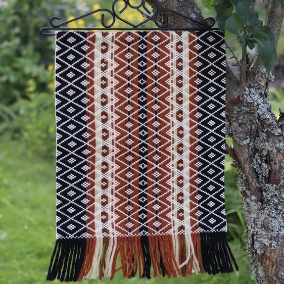 Flott vintage broderi - veggteppe - Epla