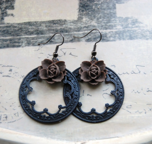 Vintage rose øredobber. - Epla