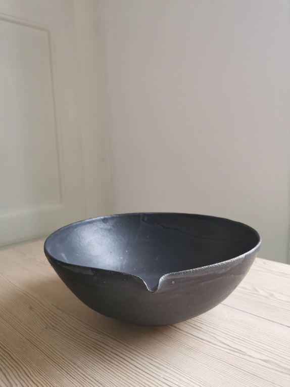 Stor skål med helletut - Epla