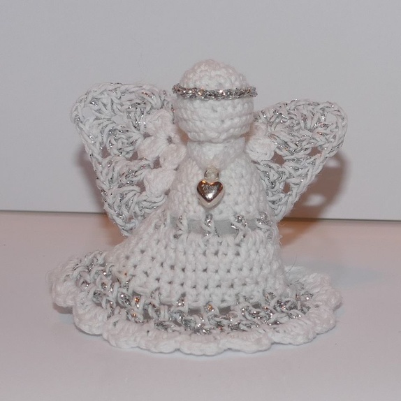 Heklet engel - gave med mening - Epla