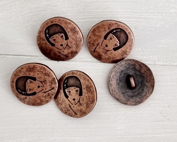 Metallknapper. - Epla