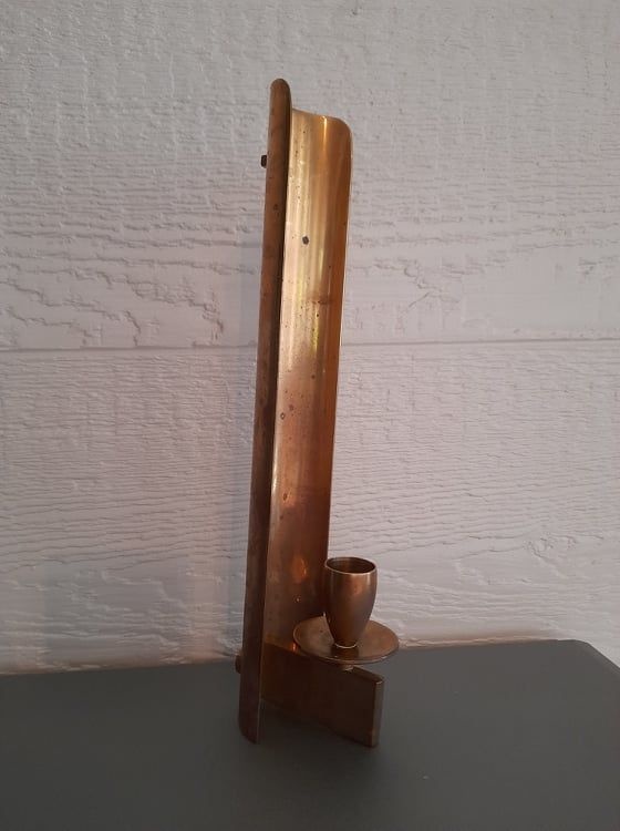 Veghengt lysestake i messing - Epla