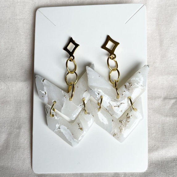 Hvit kvarts pil øredobber - Epla