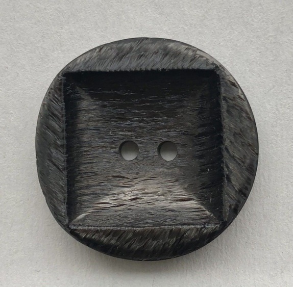 Stor mørk grå knapp - Epla