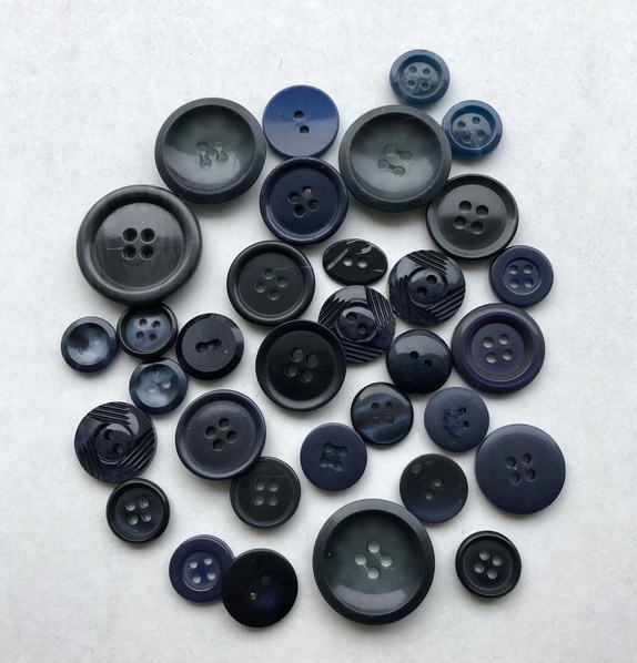 Samling knapper mørkblå 25g - Epla
