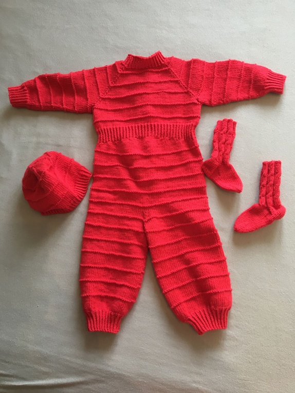 Strikket babydress - Epla