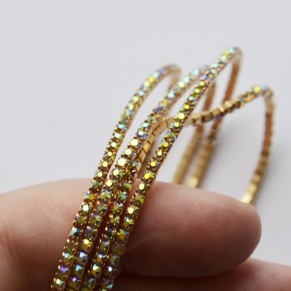 4 stk i gull armbånd i ulike farger KMN53 - Epla