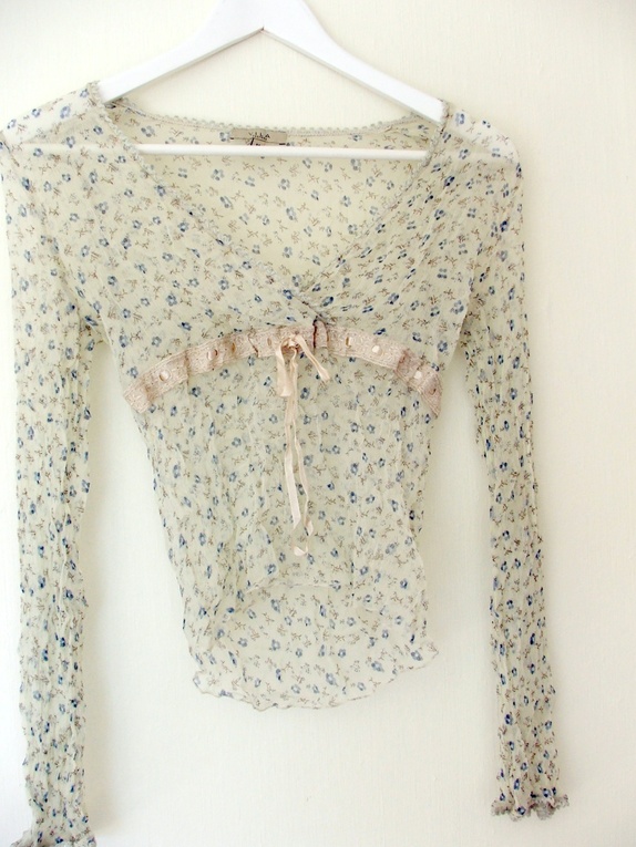 ROMANTISK BLUSE - Epla