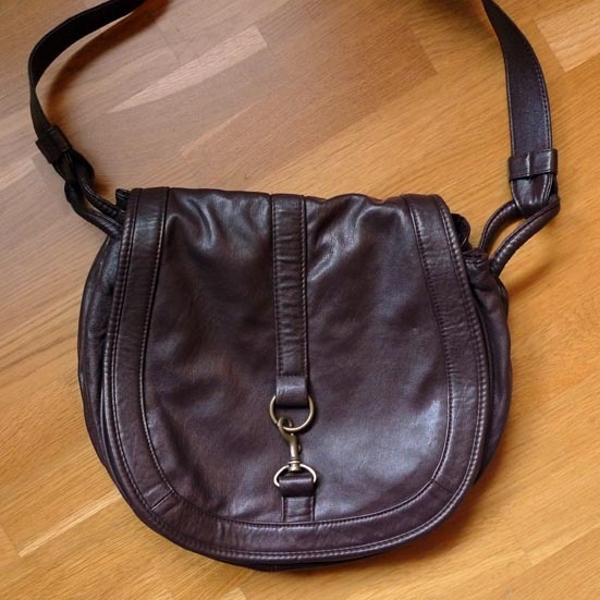 Brun skulderveske - Epla