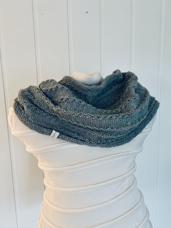 Hals i Alpakka Før 400,- NÅ: 250,- - Epla