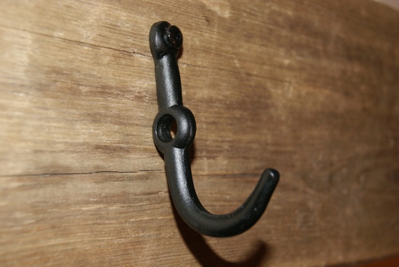 Hylle med 4 knagger - Epla