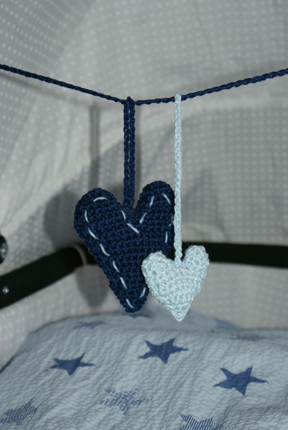 Vognpynt, blå hjerter :) - Epla