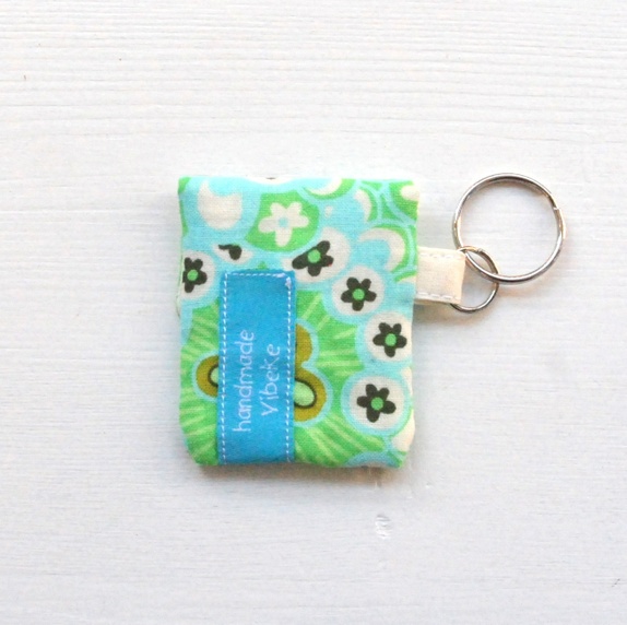 Nøkkelring med mini-etui. - Epla