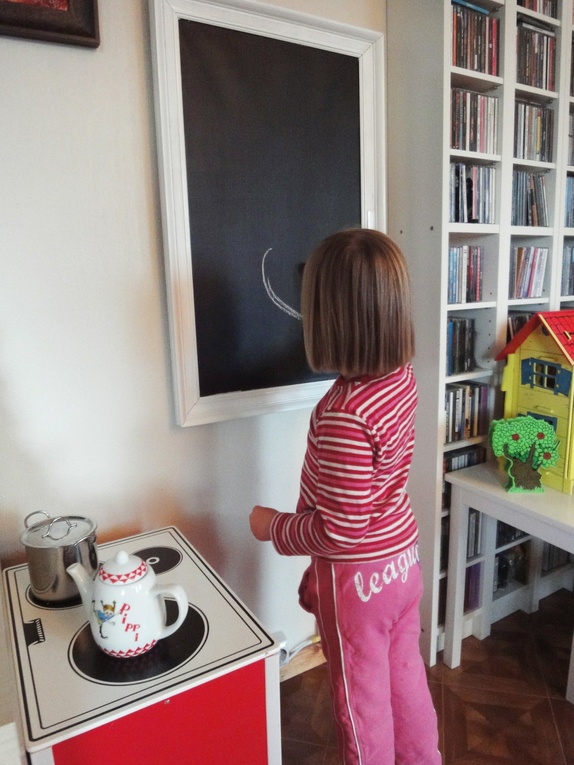 Hvit Stor Shabby Kritt- og Magnettavle - Epla