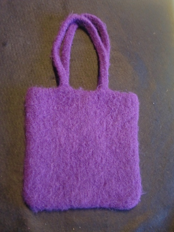 Søt veske til liten jente - Epla