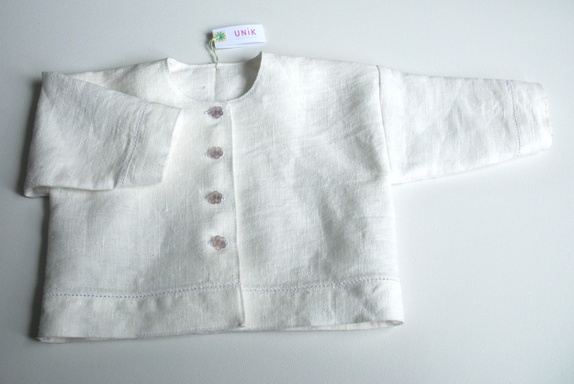 Bluse av linduk med hullbroderi - Epla