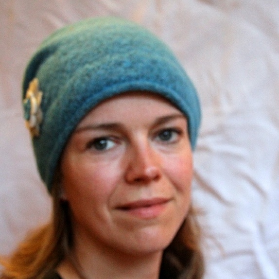 Deilig ull lue: Blue Snowflower, str M/L - Epla