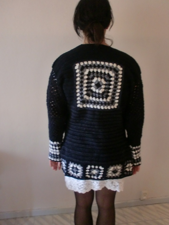 Heklet jakke med blant annet oldemorsruter. Konfirmasjonsgave. - Epla