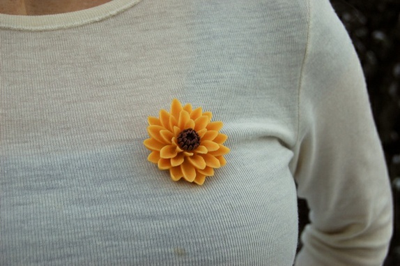 Stor Brosje, Gul Lilje Blomst - Epla