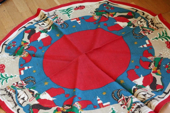 Rund juleduk i jute - Epla