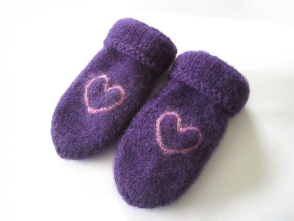 Tovede votter - lilla med hjerte - str. S - Epla
