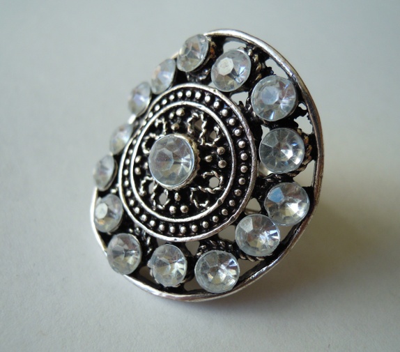 Flott stor ring i tibetansk sølvplett - Epla